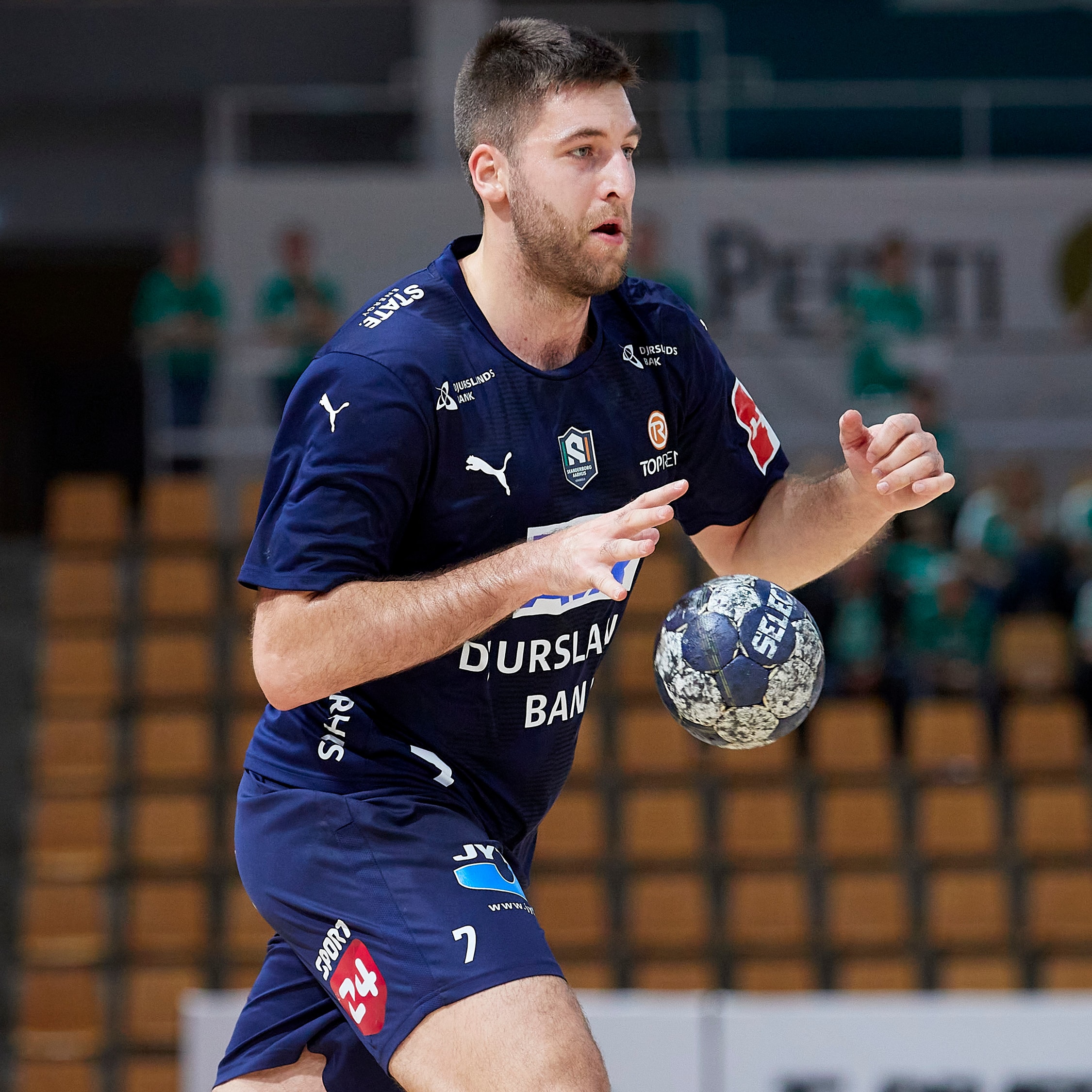 JONATAN MOLLERUP FORLÆNGER TIL 2024 - Skanderborg AGF Håndbold