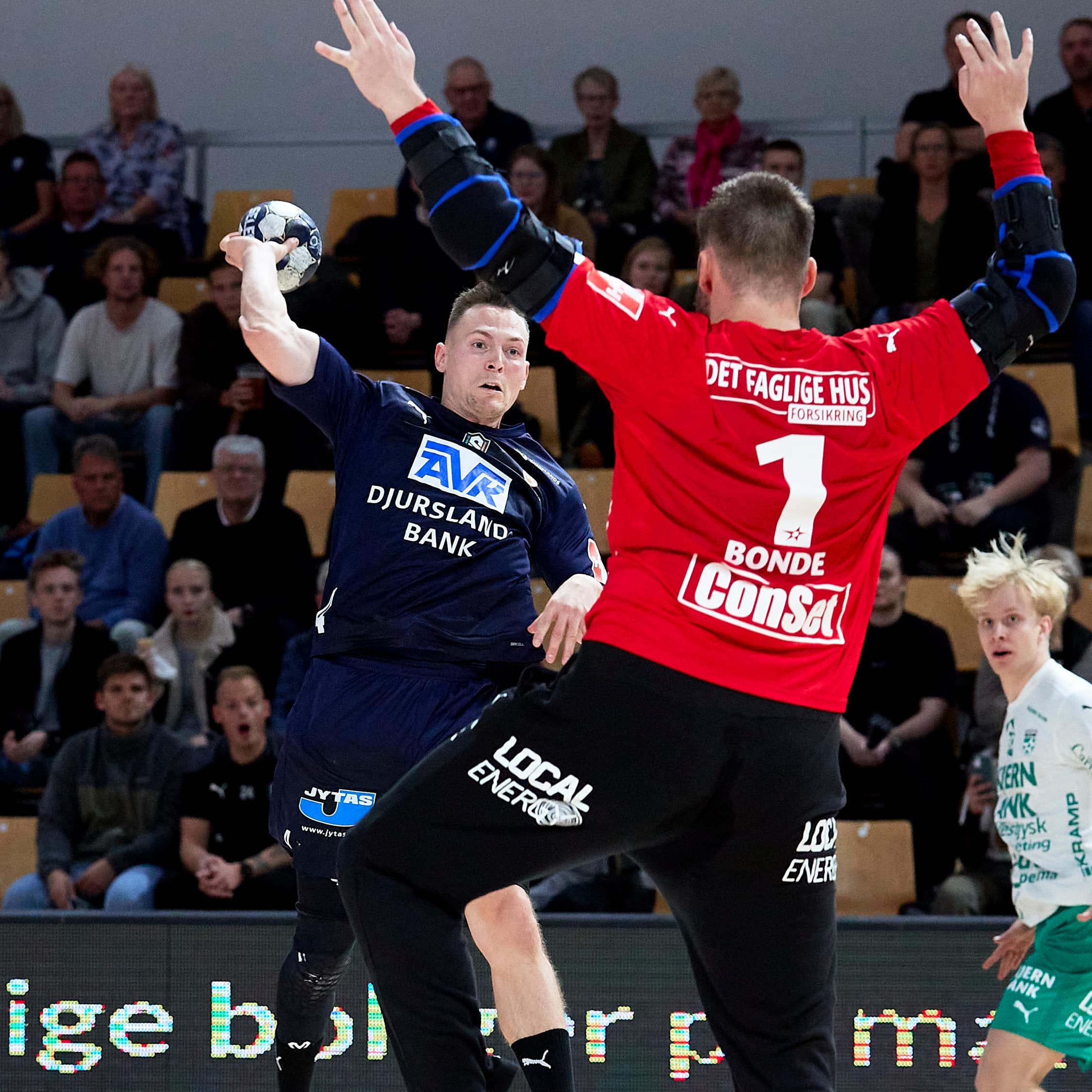 NICK RASMUSSEN: VI SKAL OP OG BIDE SKJERN I HASERNE - Skanderborg AGF ...